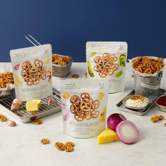 現貨 新口味！〖韓國 Olive Young 熱賣低卡零食〗Delight Project Pretzel 低熱量蝴蝶餅乾 - 3款味道(香蒜 ...